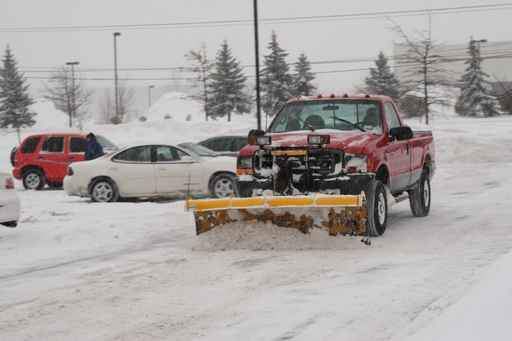Using Linear Actuator For Snow Plow Lift – Progressive Automations Canada
